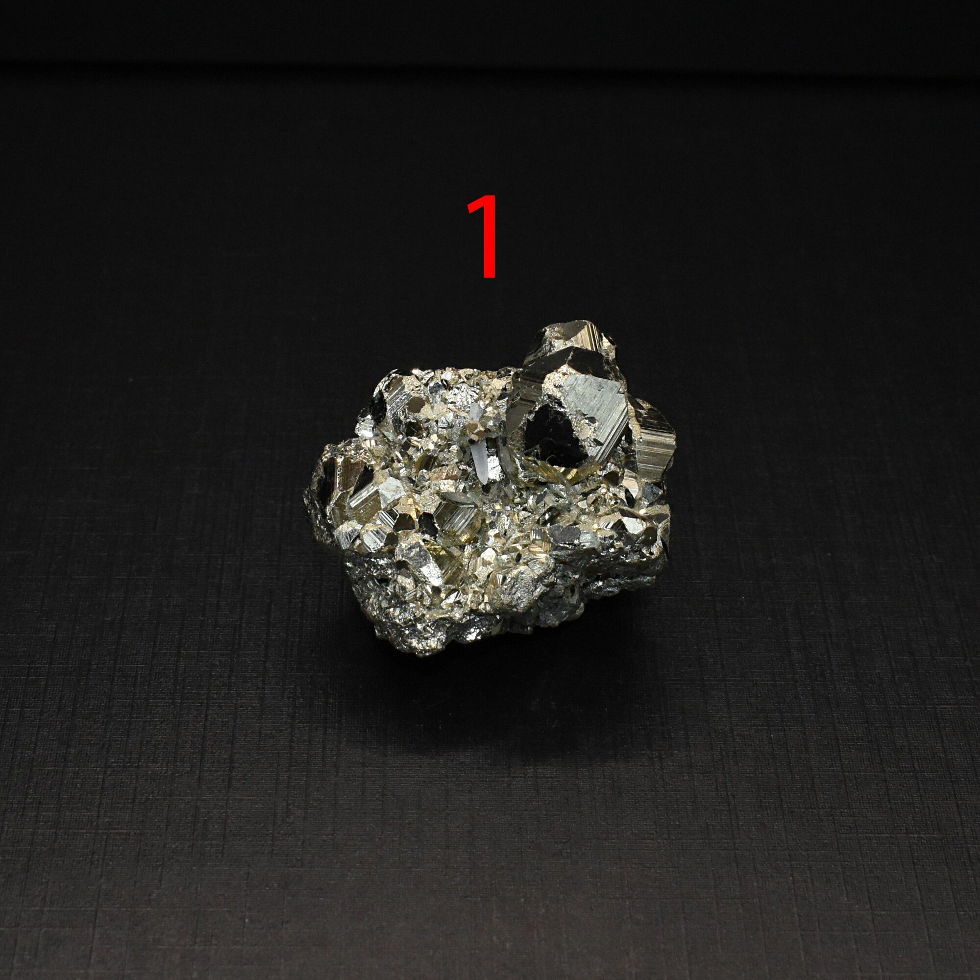 Пирит додекаэдр сросток кристаллов 103.61 г, Перу