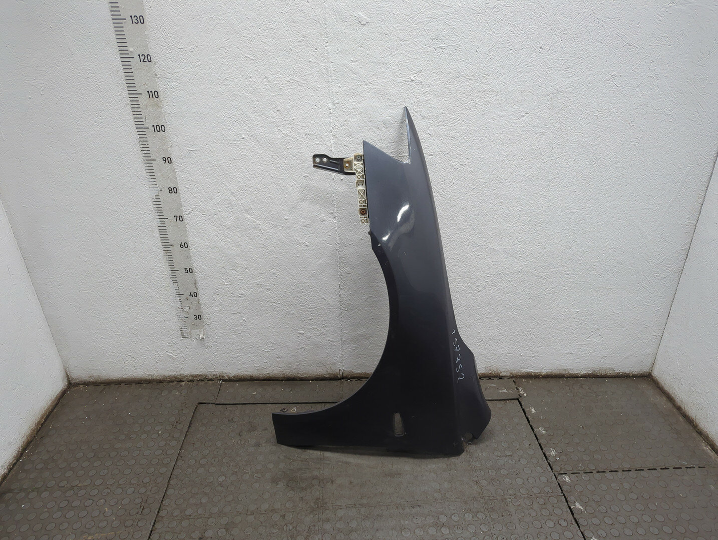 Крыло левое переднее Mitsubishi Lancer 10 Б/У