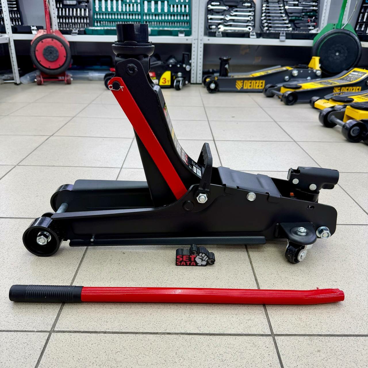 Гидравлический подкатной низкопрофильный домкрат, 2,5 т STARTUL ST8014-08