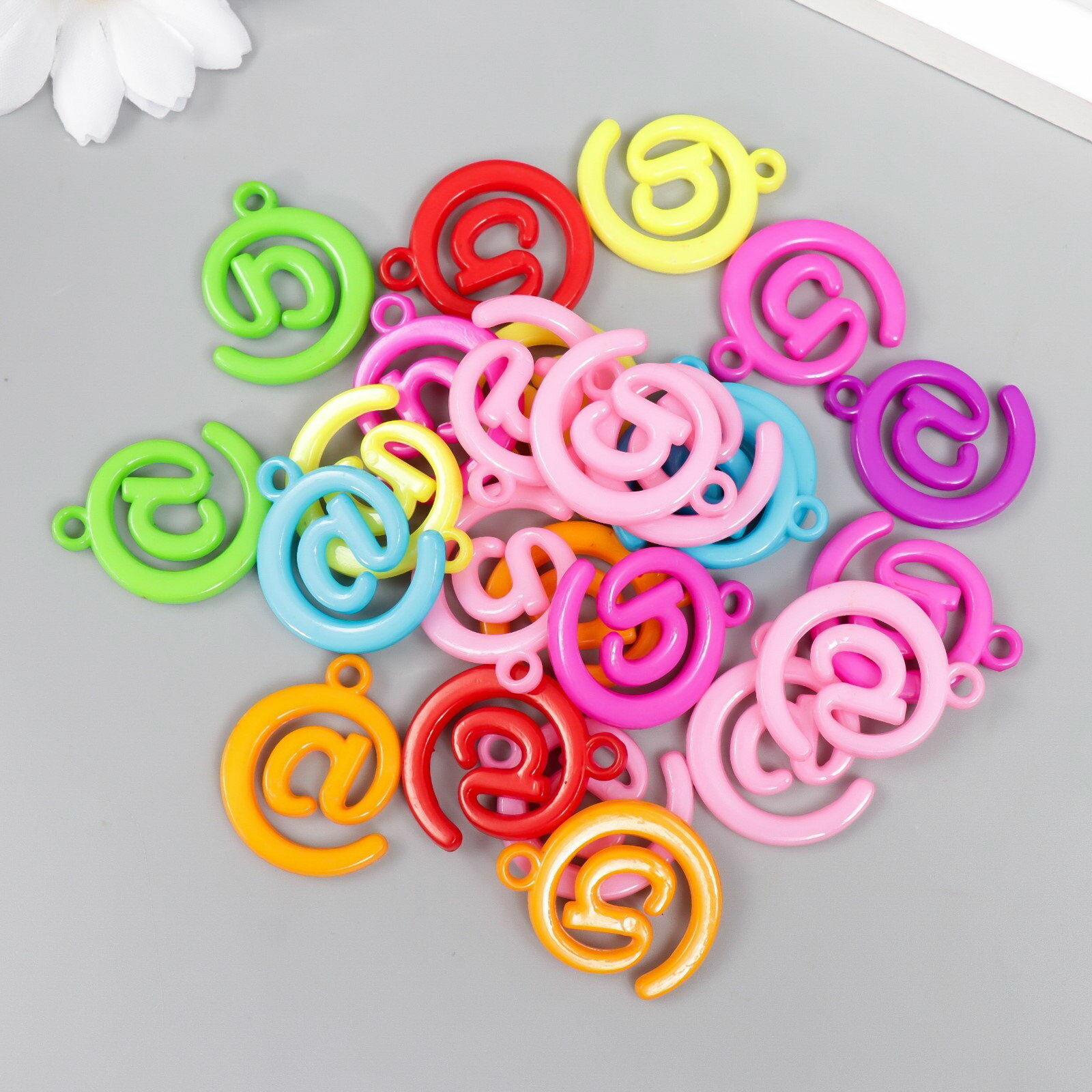 Декор для творчества пластик "@ - собака", цветные, набор 25 шт, 3x2.4 см