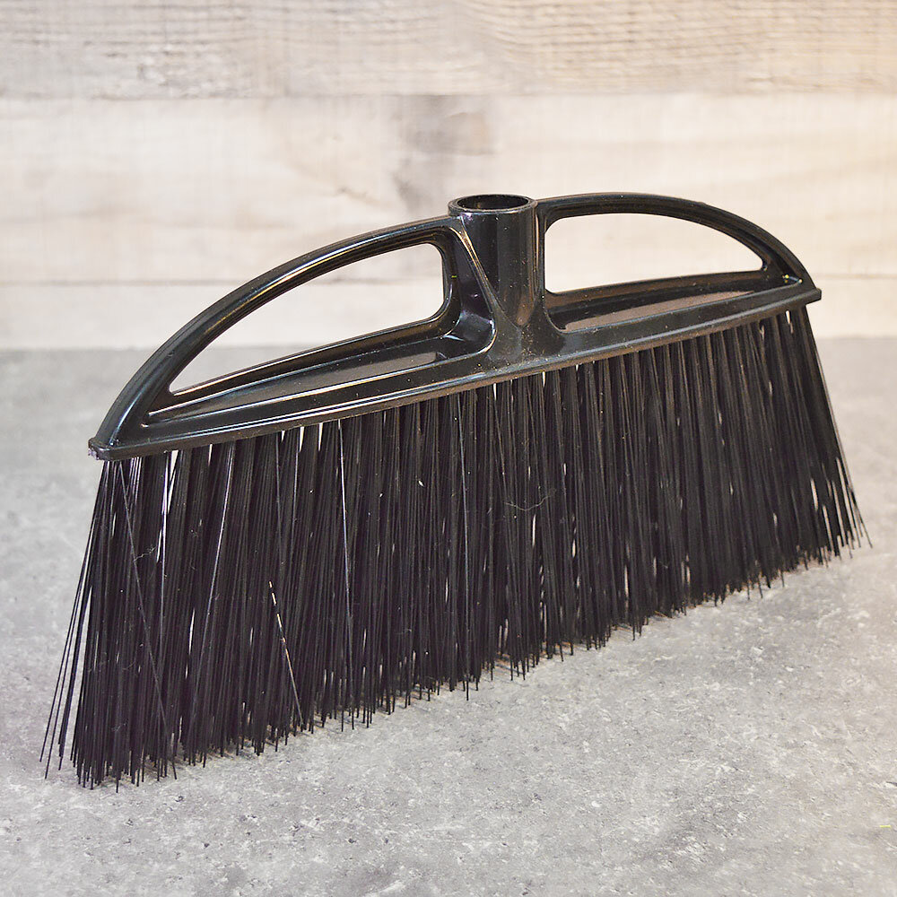 Щетка-метла уличная "Etna" Homver, насадка с жесткой щетиной для эффективной уборки, черная
