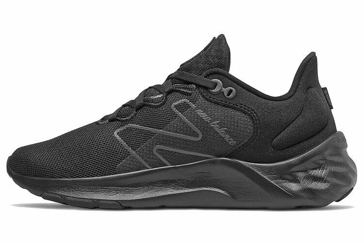 Кроссовки New Balance Advantage Base