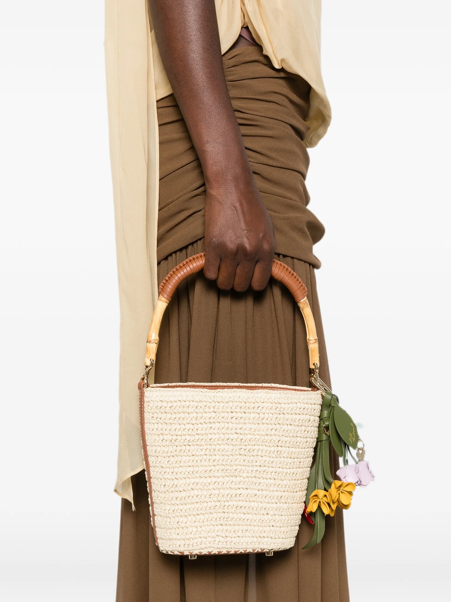 Сумка Self-Portrait Raffia charm bucket bag, разноцветный — фото 1