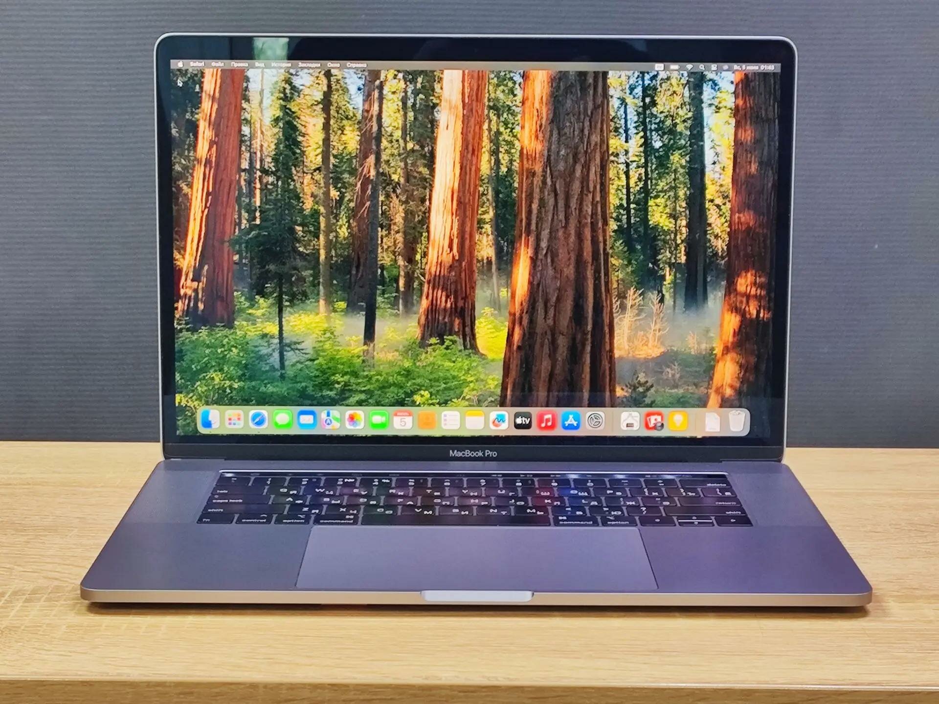 Apple MacBook Pro A1990 2018г\15,4" Retina 2К (2880x1800)\Core i7\16ГБ DDR4\Radeon Pro 555X\SSD: 256GB\Циклов 123