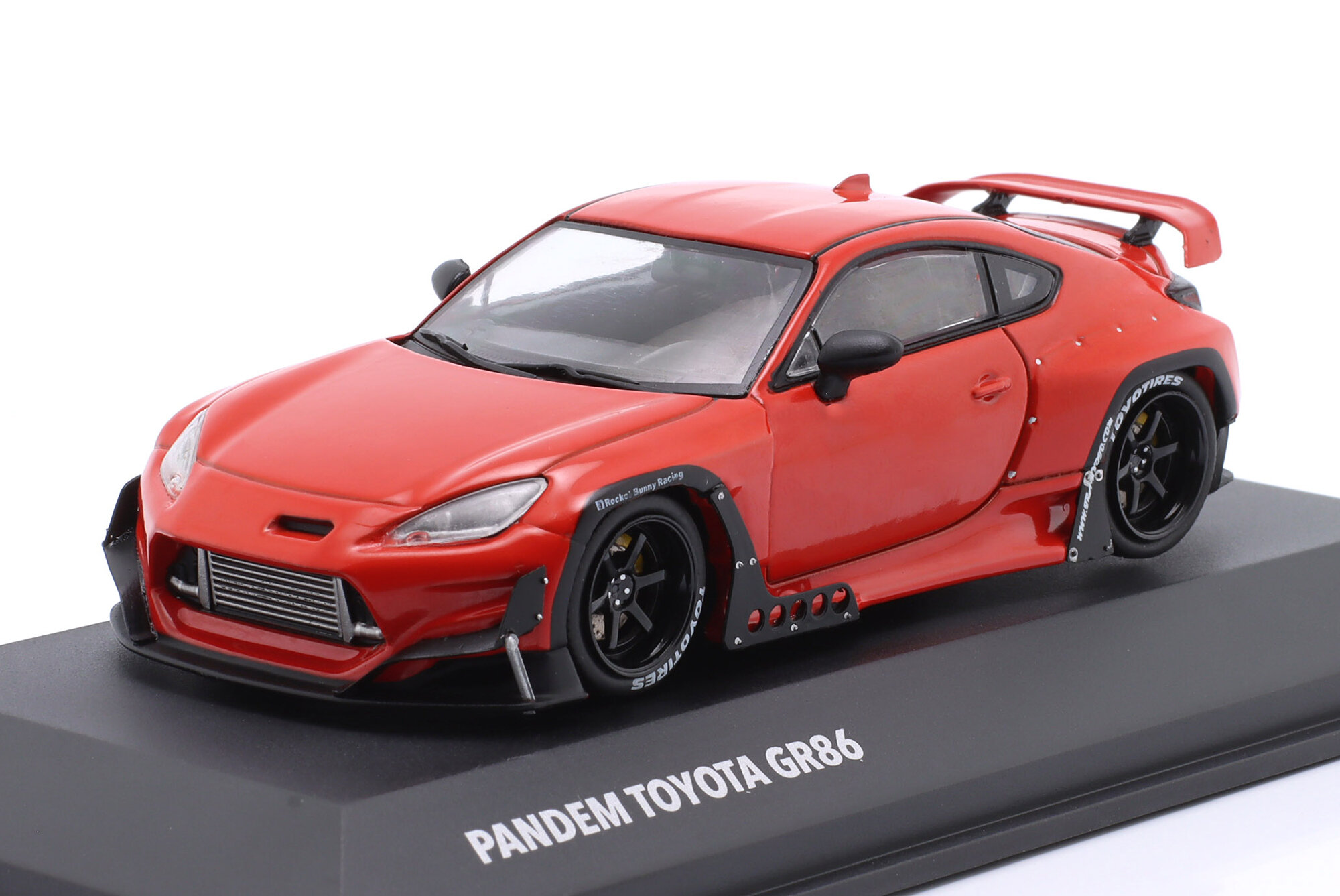 Модель коллекционная SOLIDO Toyota GR86 pandem red metallic
