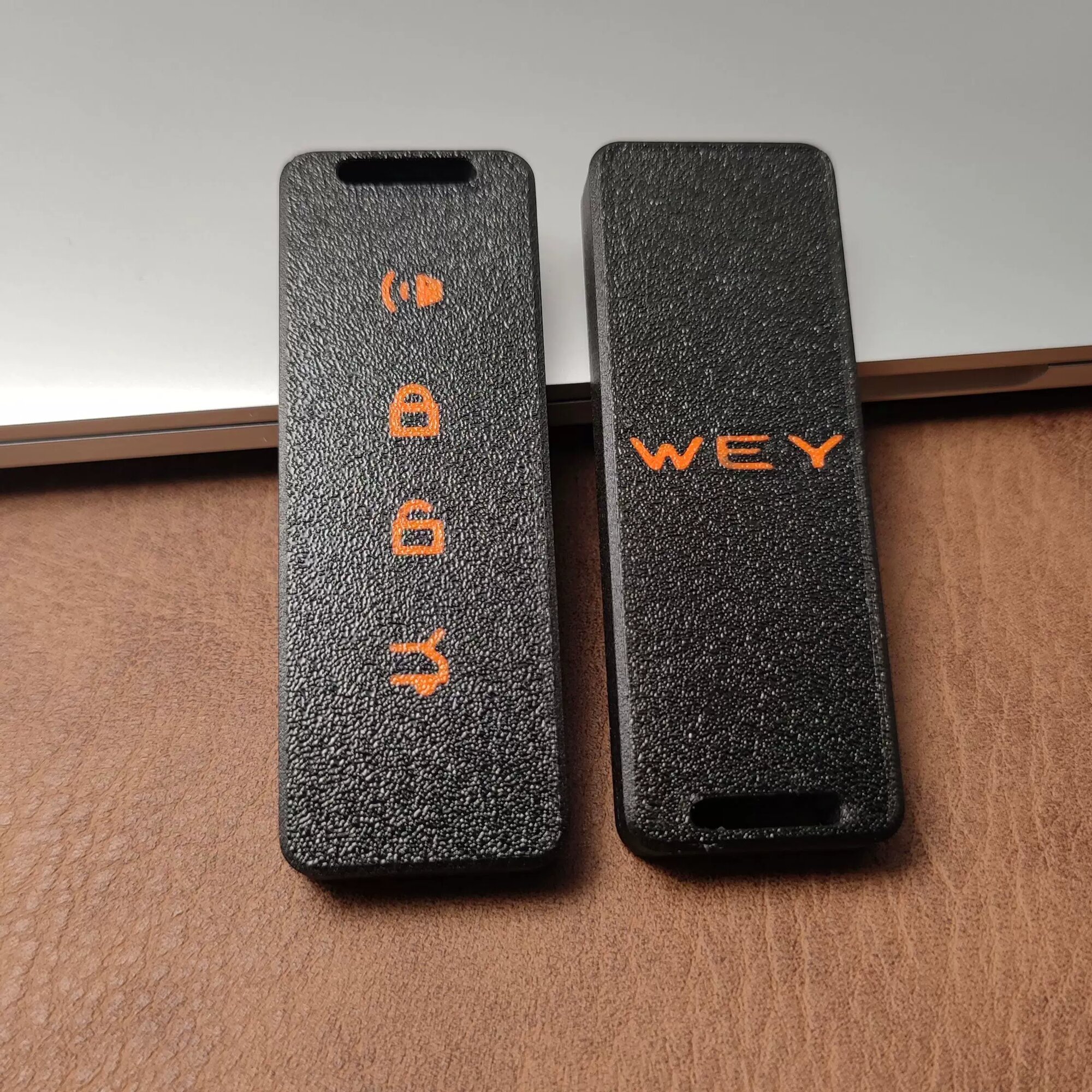 Чехол для ключа WEY VV5/VV6/VV7 с логотипом WEY, черно-оранжевый цвет - замена для брелока