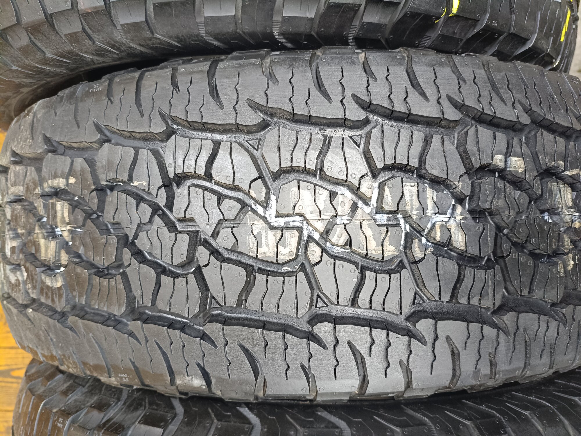 BFGoodrich Trail Terrain T/A 245/60 R18 105H