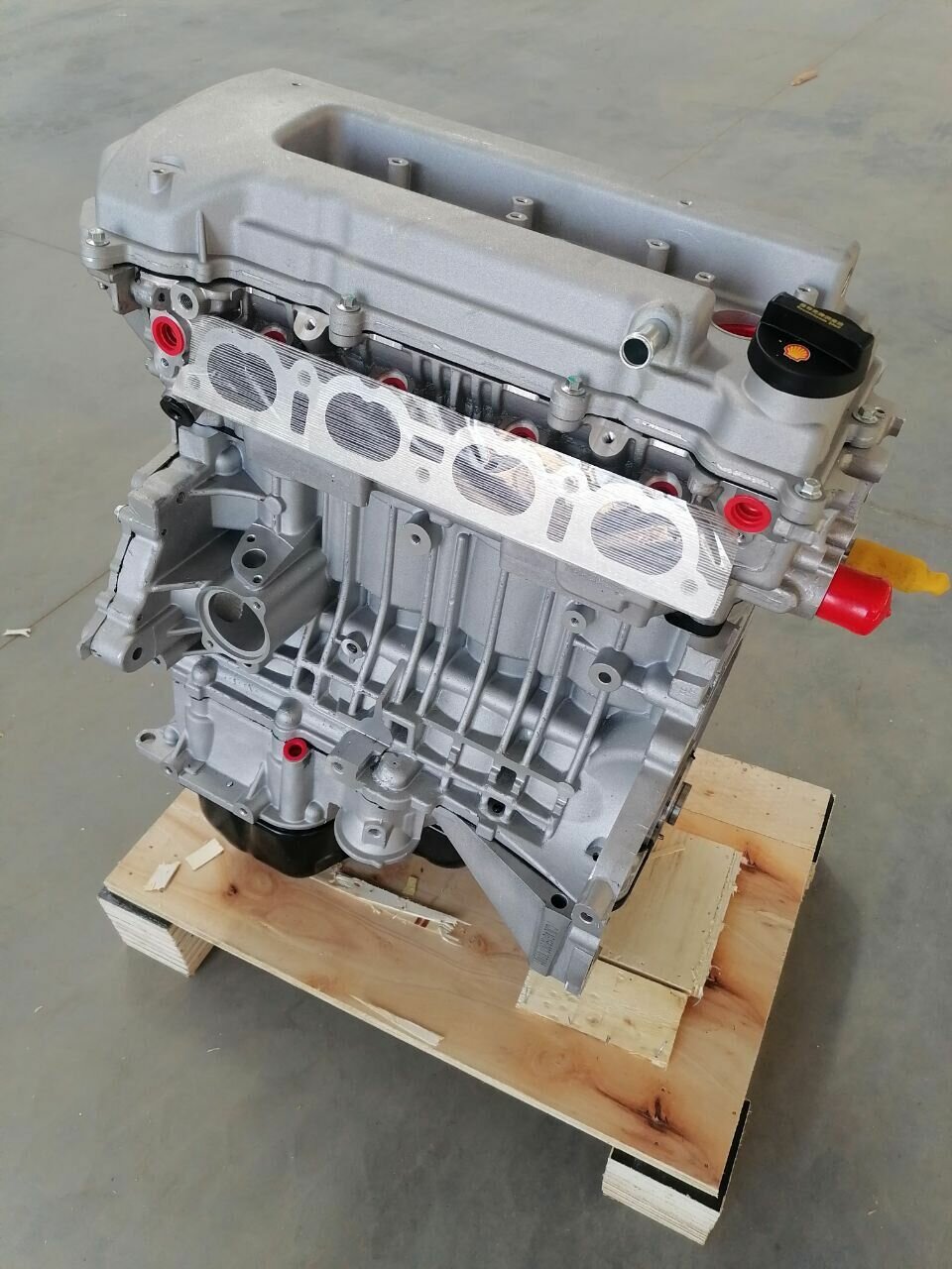 Двигатель без навесного (JL4G15D) Geely Emgrand EC7 [1.5 16V 5MT хетчбэк] 1016051721