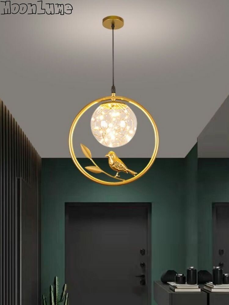 Круглая люстра с декором в виде птиц