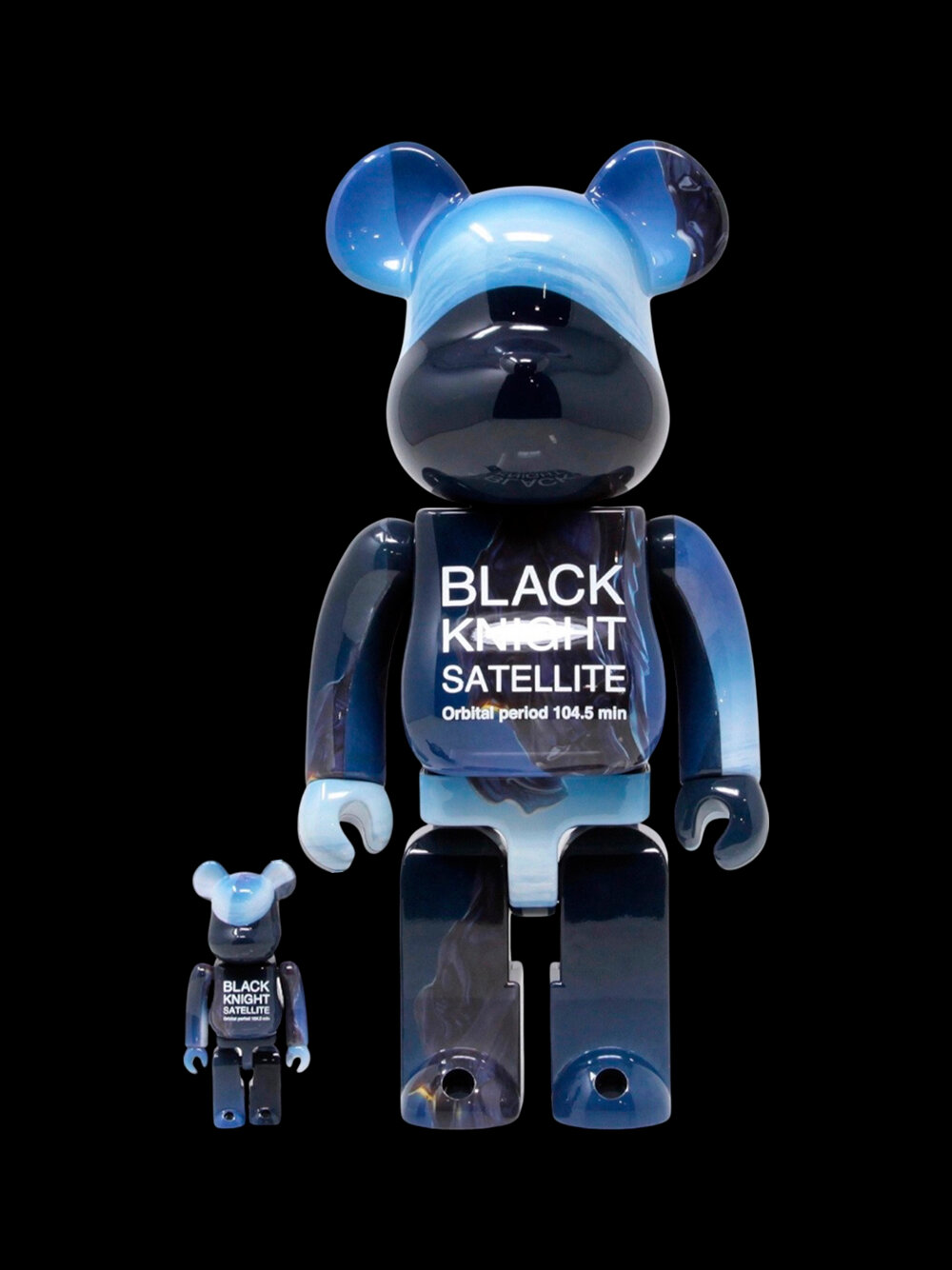 Коллекционная оригинальная фигура Bearbrick Black Knight Satellite 400% 100% / 28 см высота / ABS пластик / Medicom Toy