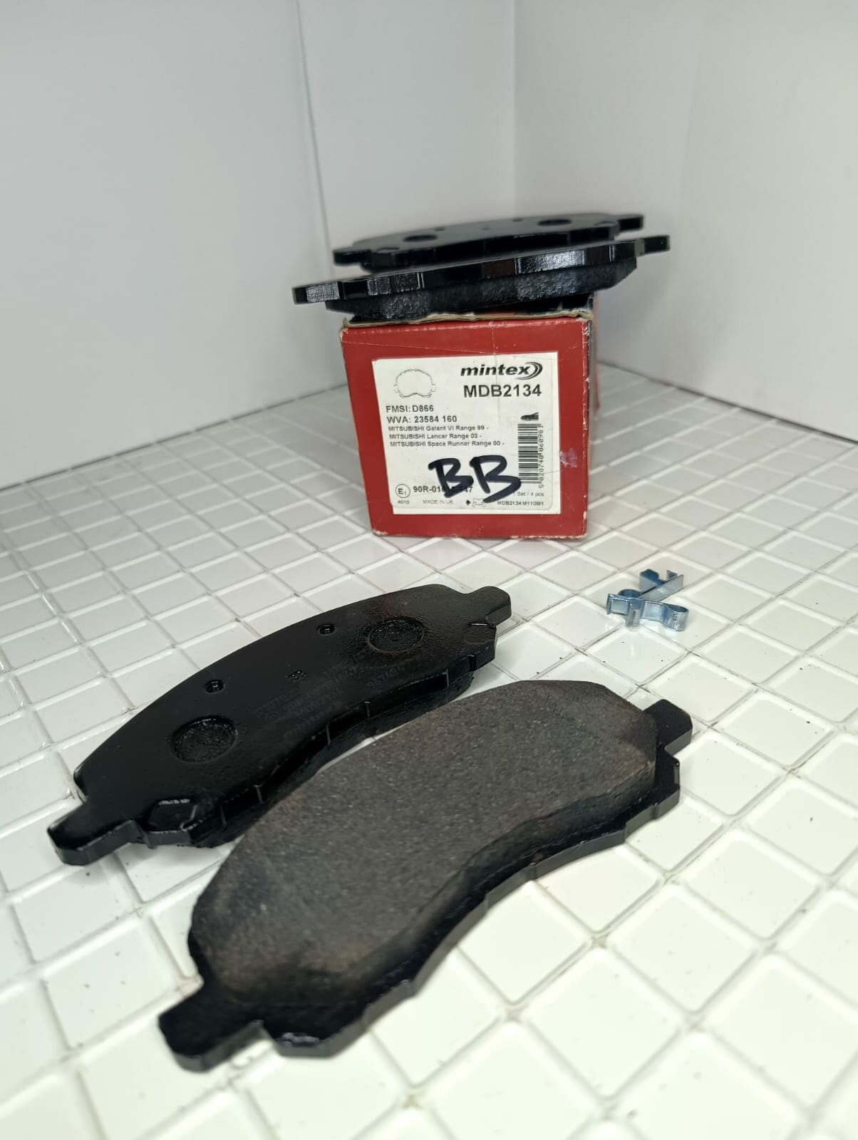 Тормозные колодки Mintex MDB2134, передние для CHRYSLER CITROEN DODGE MITSUBISHI PEUGEOT JEEP комплект 4шт.