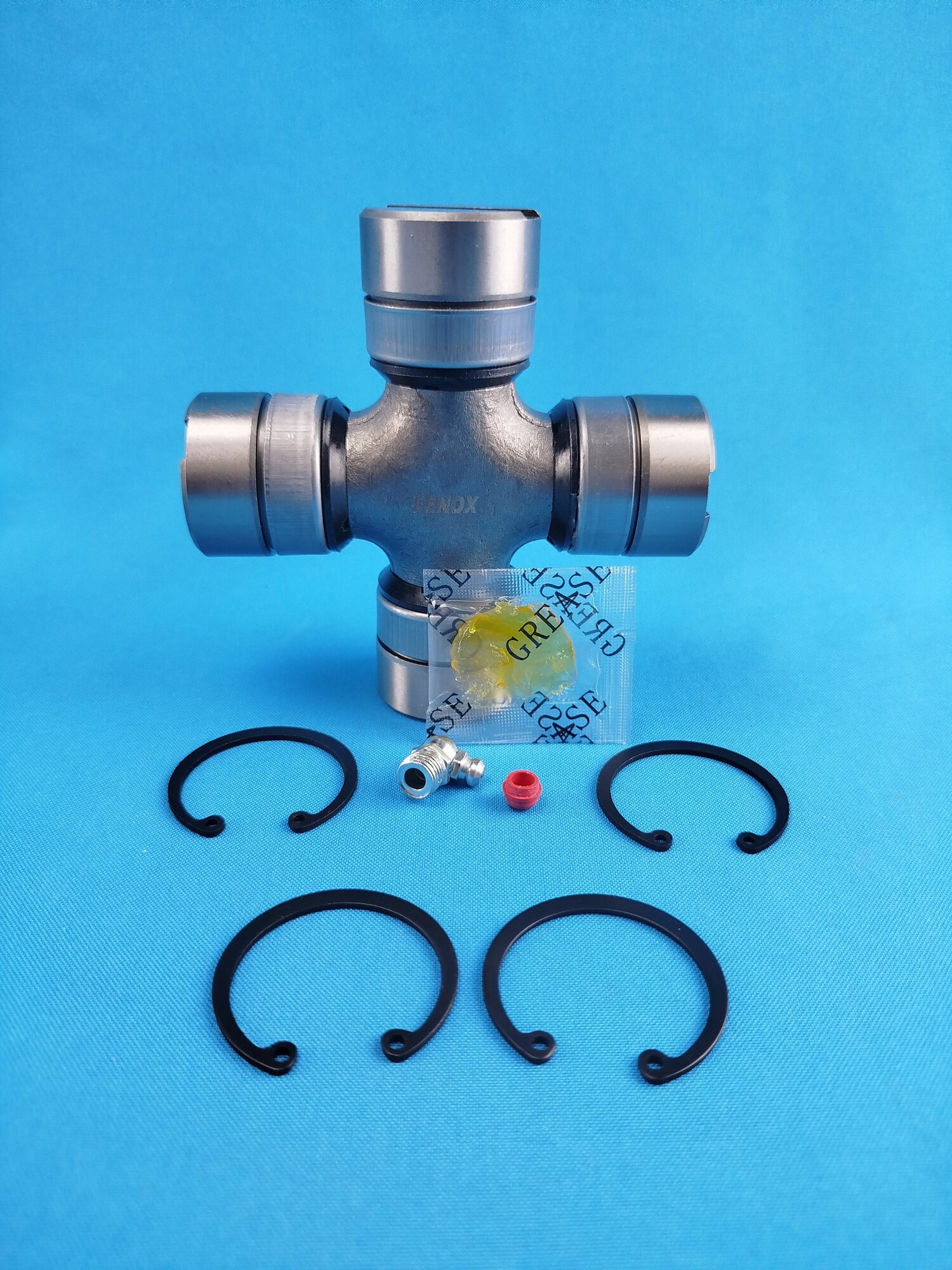 Крестовина "FENOX" для автомобилей КамАЗ, ЗиЛ, Валдай задняя (39*118)