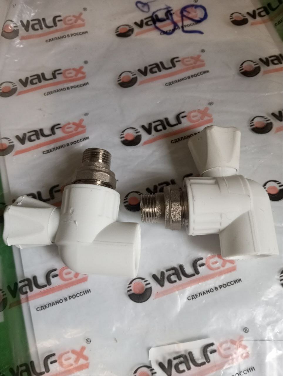 Кран шаровой для радиатора PP-R угловой d25х1/2 Белый VALFEX, 2 шт.