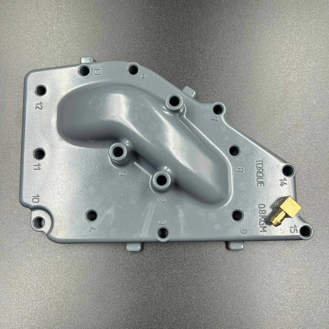 Крышка выпускного коллектора Yamaha 25-30 (YUELANG)