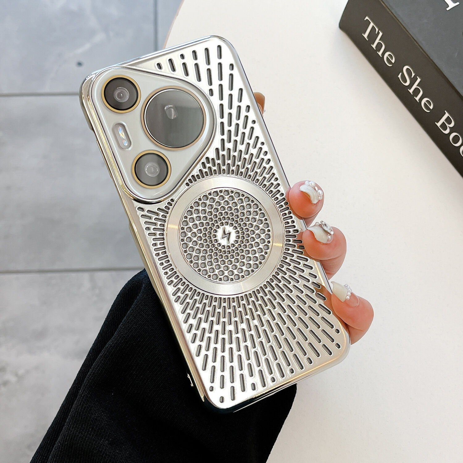 Чехол Для Huawei Pura 70 Pro / Хуавей Пура 70 Про+, soft touch, чехол-кардиомонитор, поликарбонат (PC), защита камеры, ударопрочный, усиленные углы, Huawei, Huawei Pura 70 Pro, Huawei Pura 70 Pro+, Silver