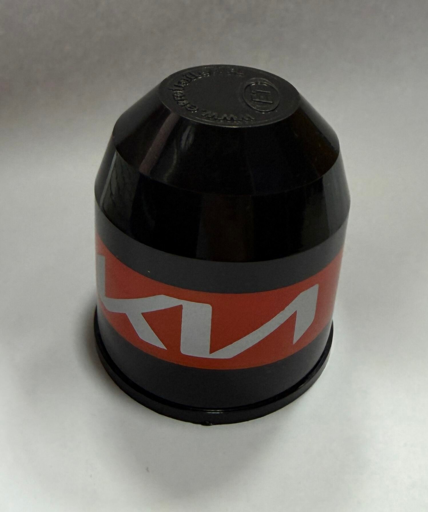 Колпак на шар фаркопа с логотипом Kia (Киа), пластик