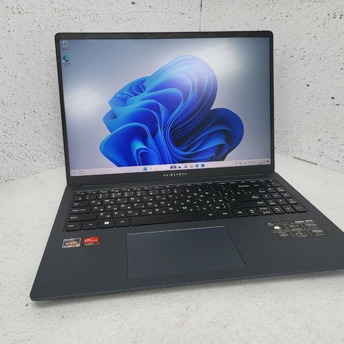 Ноутбук Maibenben Medio M645