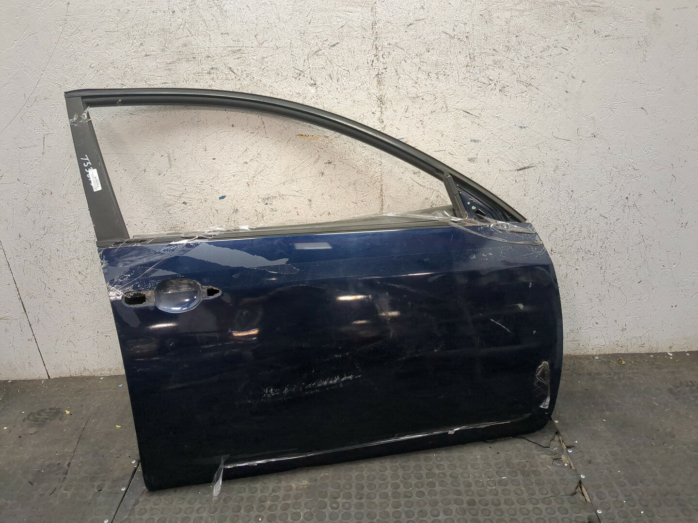 Дверь боковая (легковая) правая передняя Nissan Primera P12 Б/У