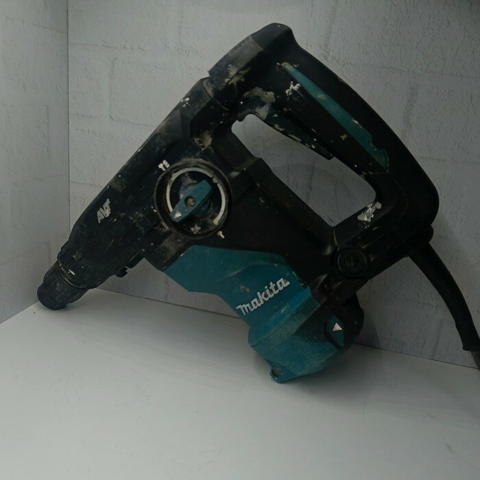 Перфоратор Makita HR3011FCJ