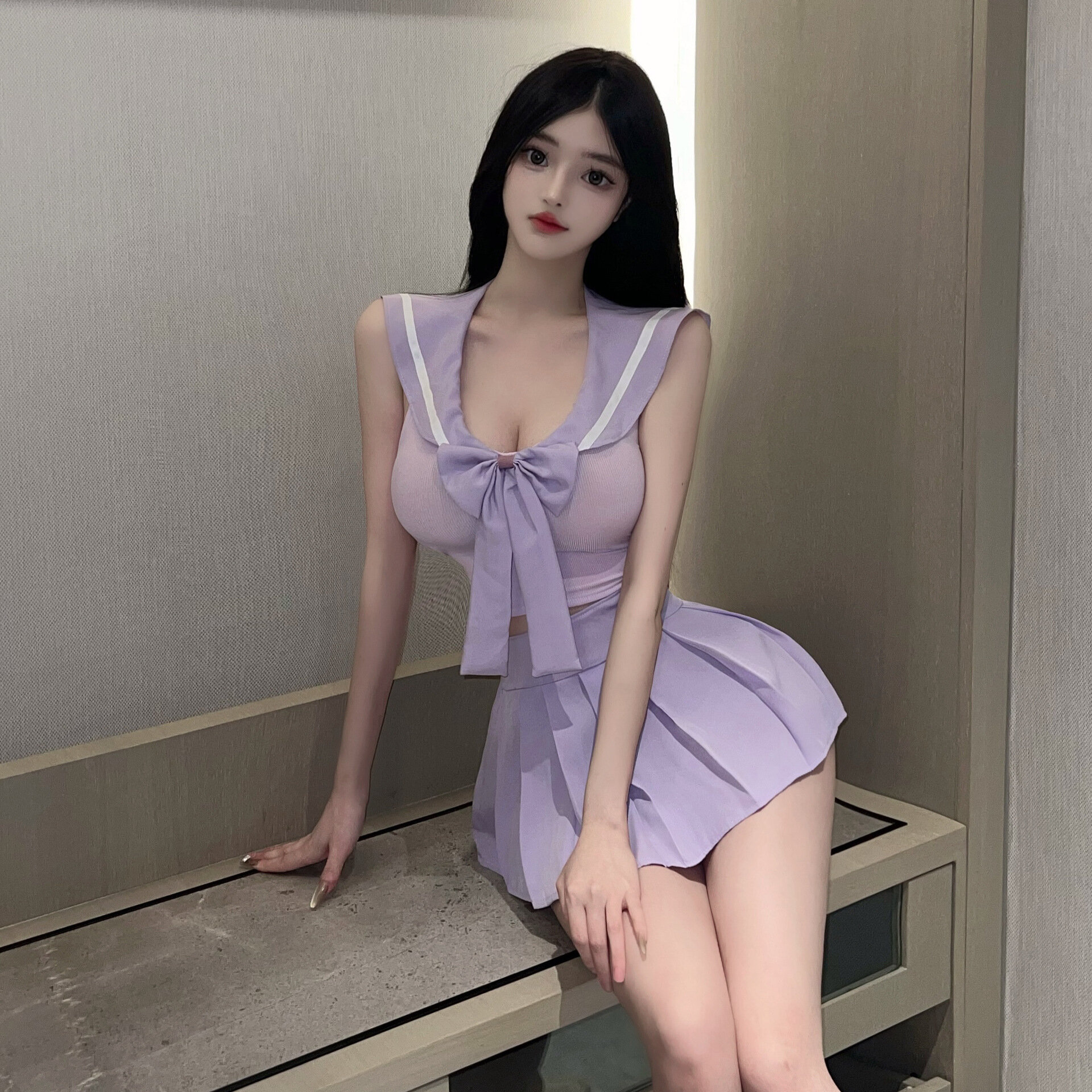 Сексуальный комплект школьной формы в японском стиле для старшеклассников — образ школьницы, одновременно привлекательный и подходящий для ношения поверх другой одежды. Комплект для старшеклассников фиолетового цвета (цвет макарон).