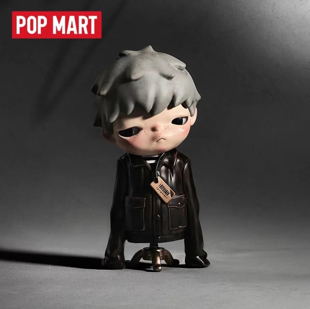 POP MART Hirono Reshape Series, черный костюм