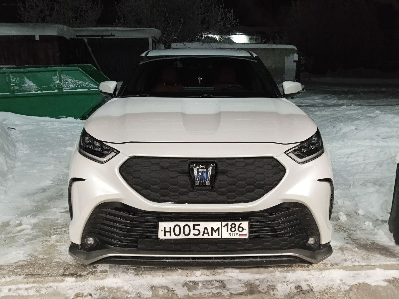 Утеплитель радиатора и бампера для Toyota Crown Kluger Тойота Краун Клюгер 2021-по наст. время