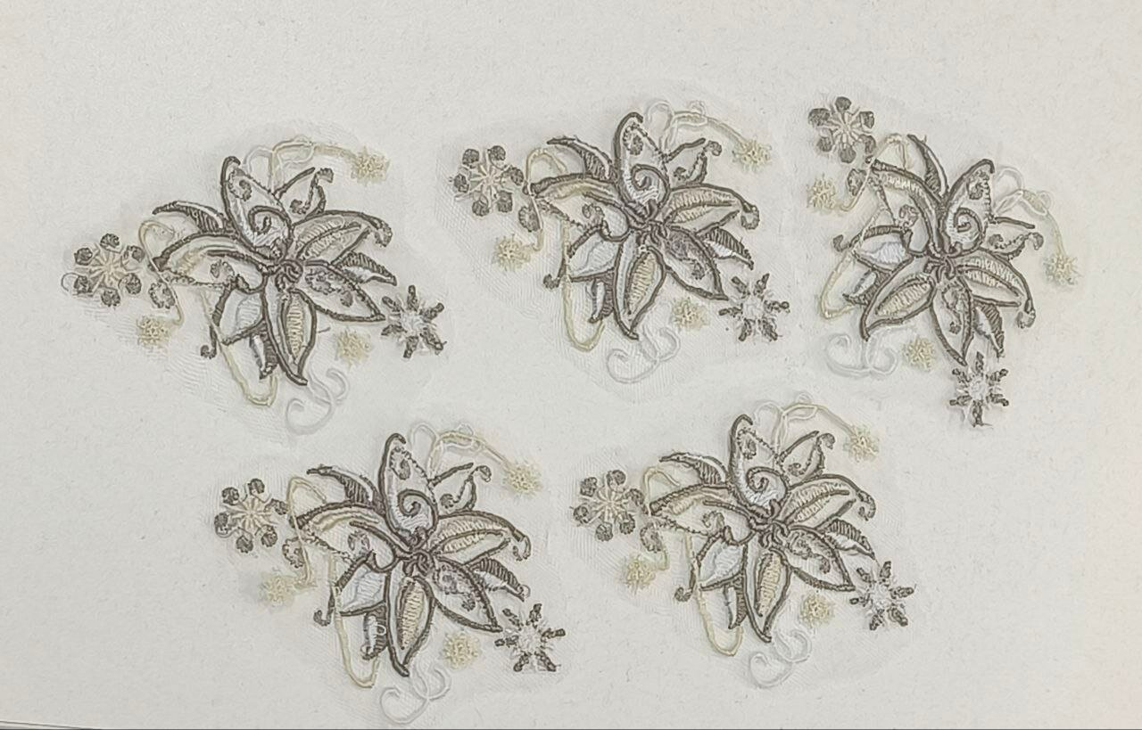 Цветы бежевые, декор, машинная вышивка на фатине, нашивки, комплект 5 штук, 9см*7.2 см , пришивная