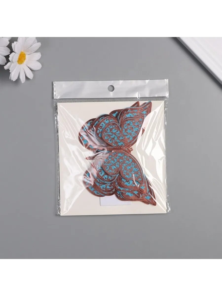 Набор ярких бабочек для декора из бумаги и пластика