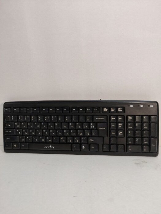 Клавиатура проводная Oklick 180M PS/2 черная