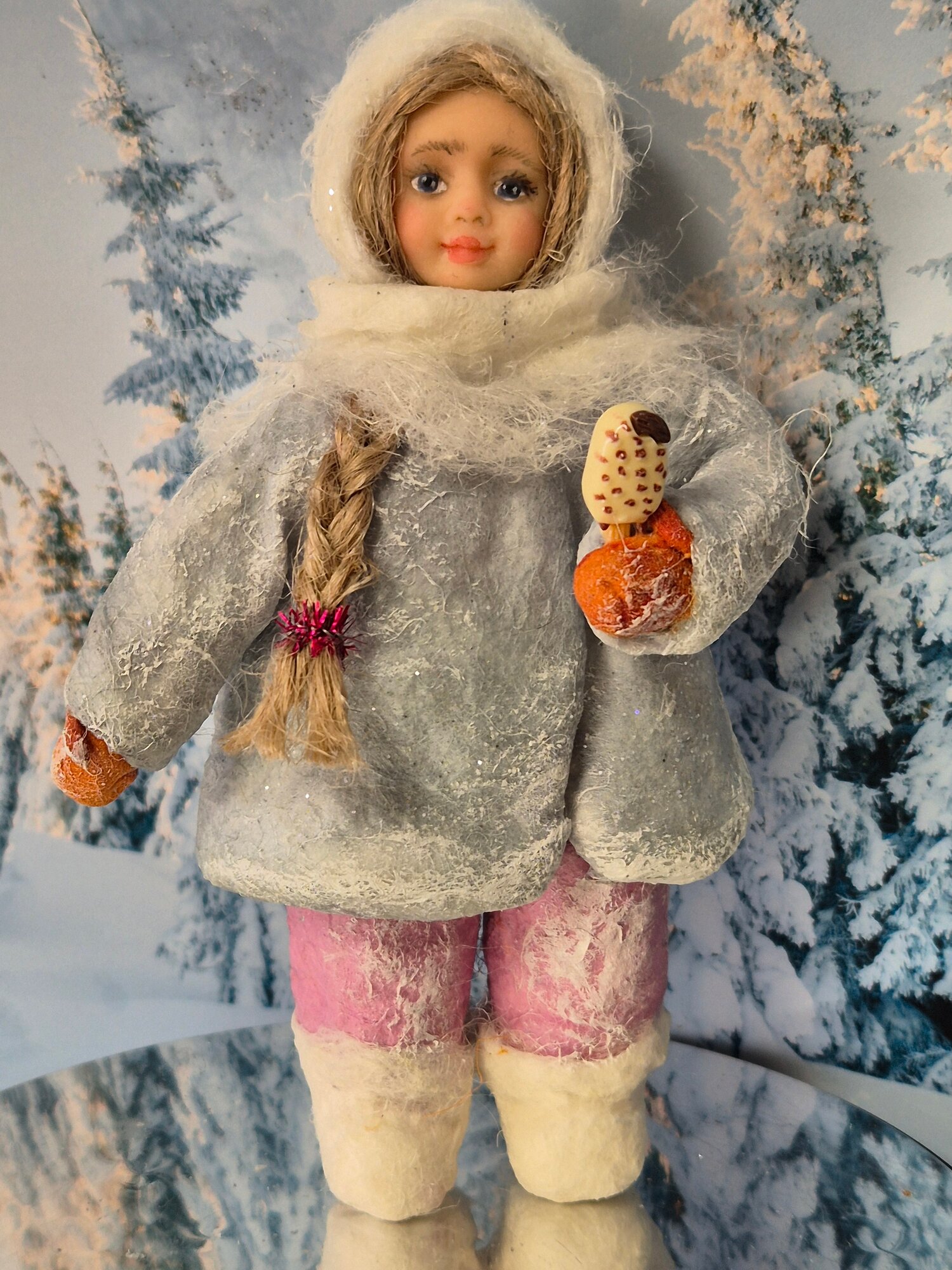 Ёлочная игрушка Affavatta, "Девочка с мороженым", 12см, ручная роспись