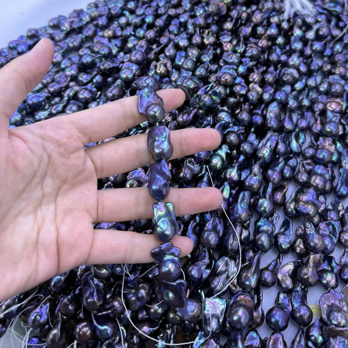 Черные баррочные жемчужины пресноводные 13-25 мм X 20-27 мм