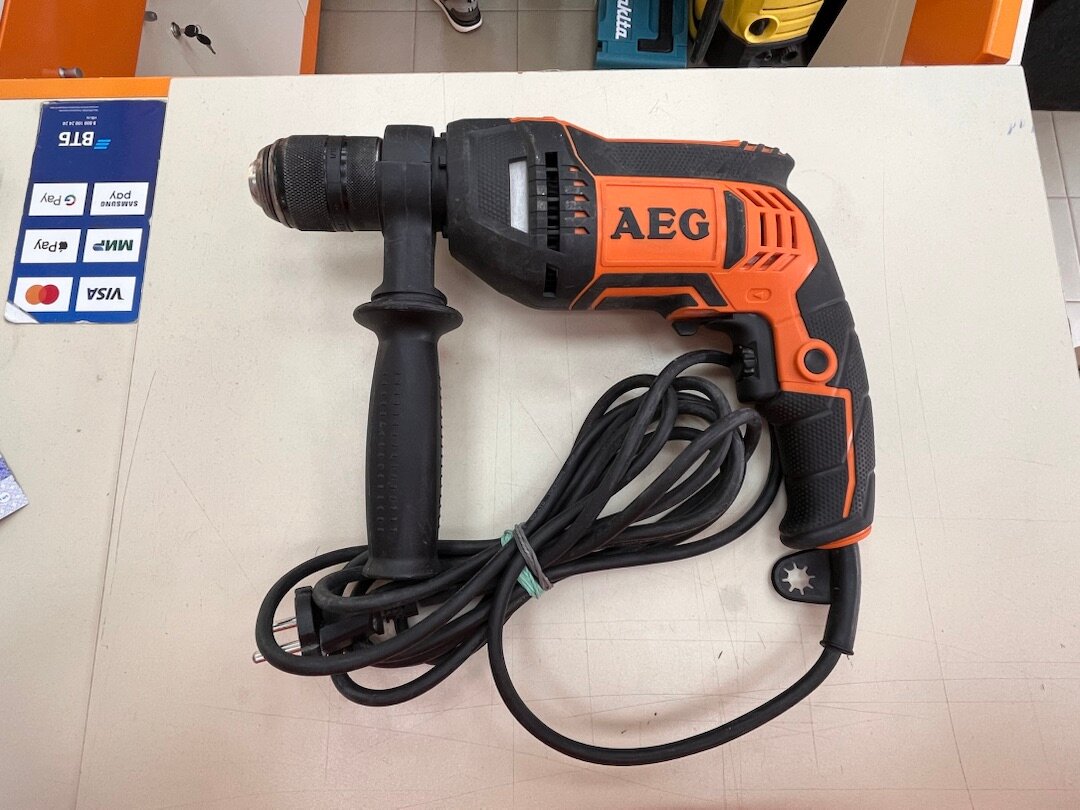 Дрель ударная AEG SBE705RE, б/у, уценка