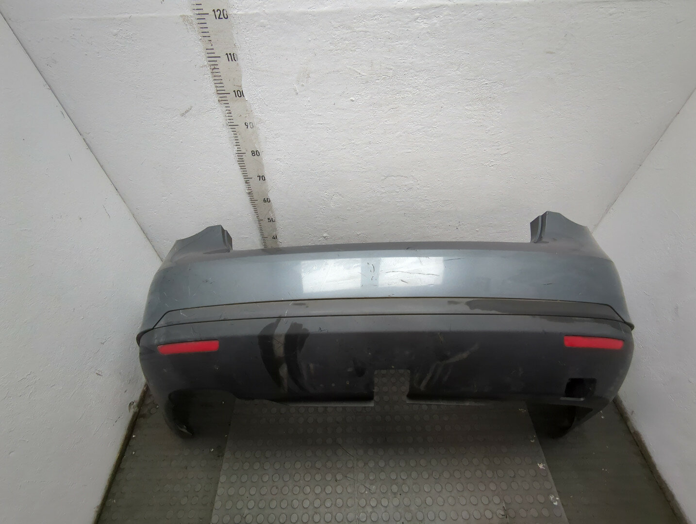 Бампер задний Volkswagen Jetta 5 Б/У