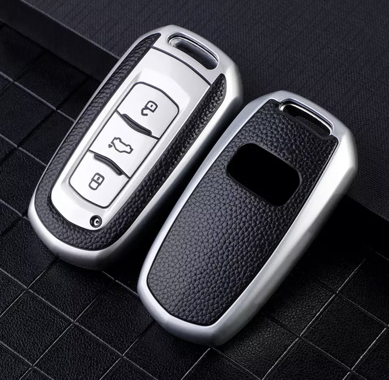 Чехол на ключ Geely Atlas/ Джили Атлас TPU silver