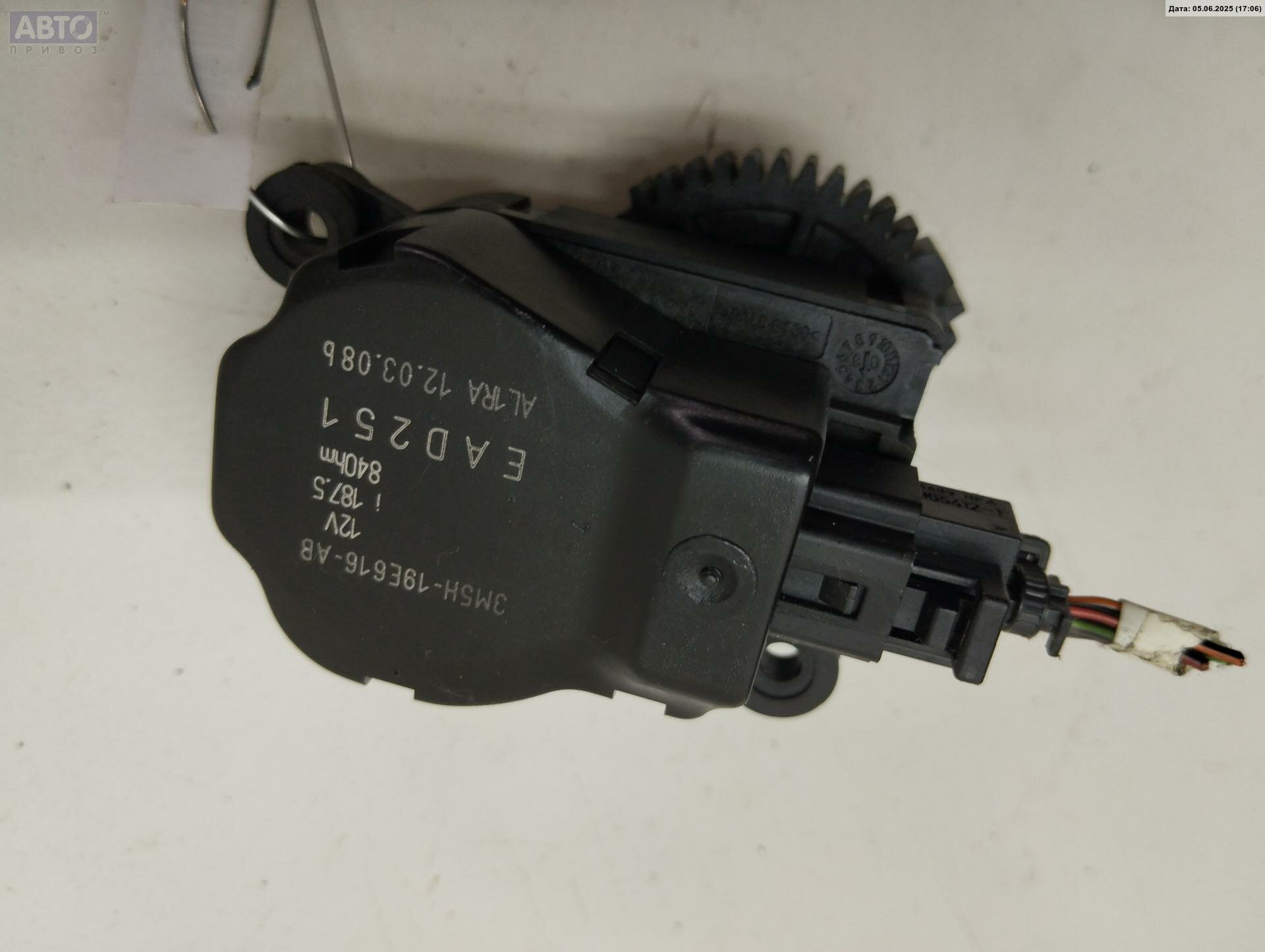 Моторчик заслонки отопителя Ford Focus 2 (2004-2010)