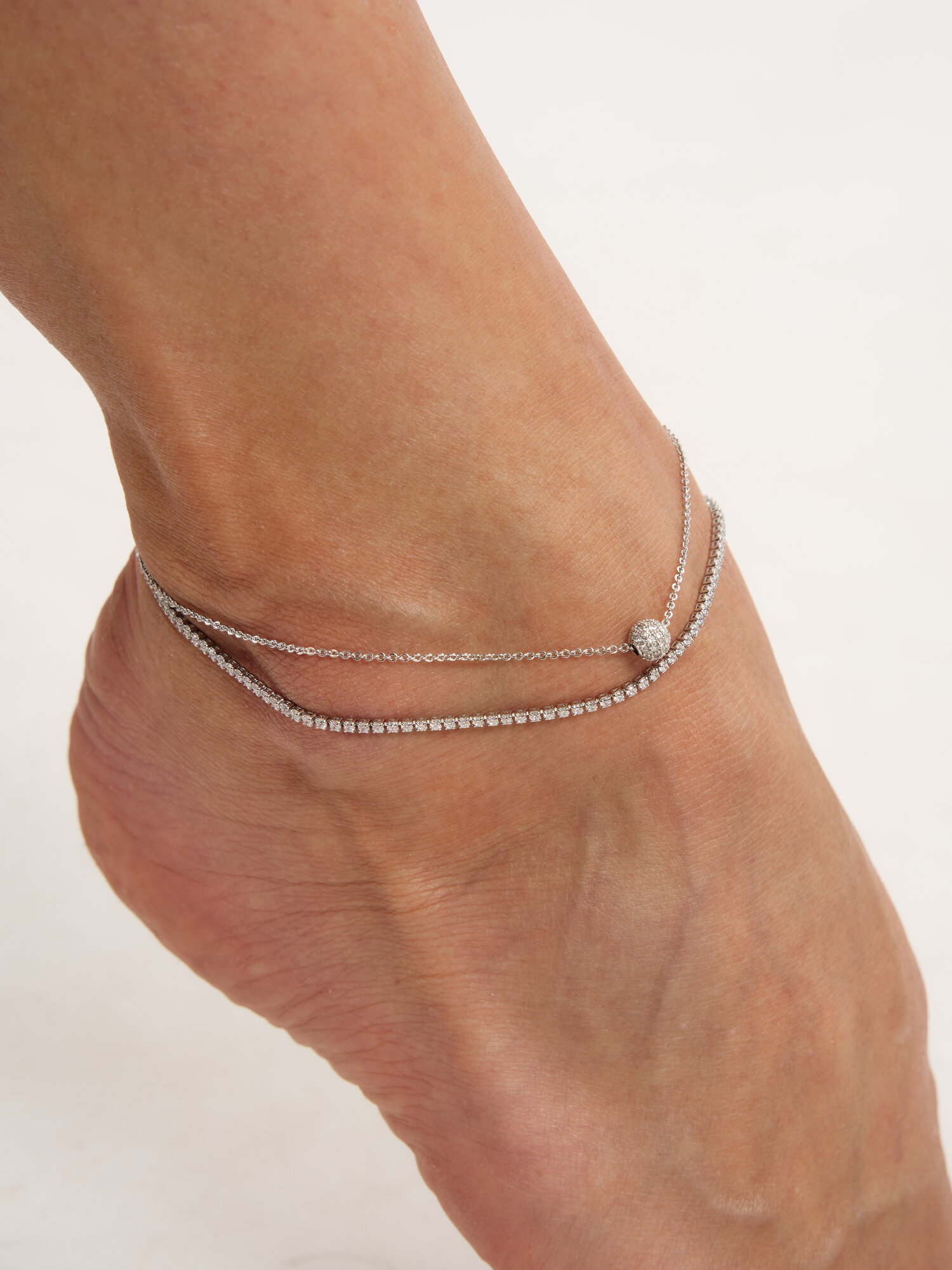 Браслет на ногу