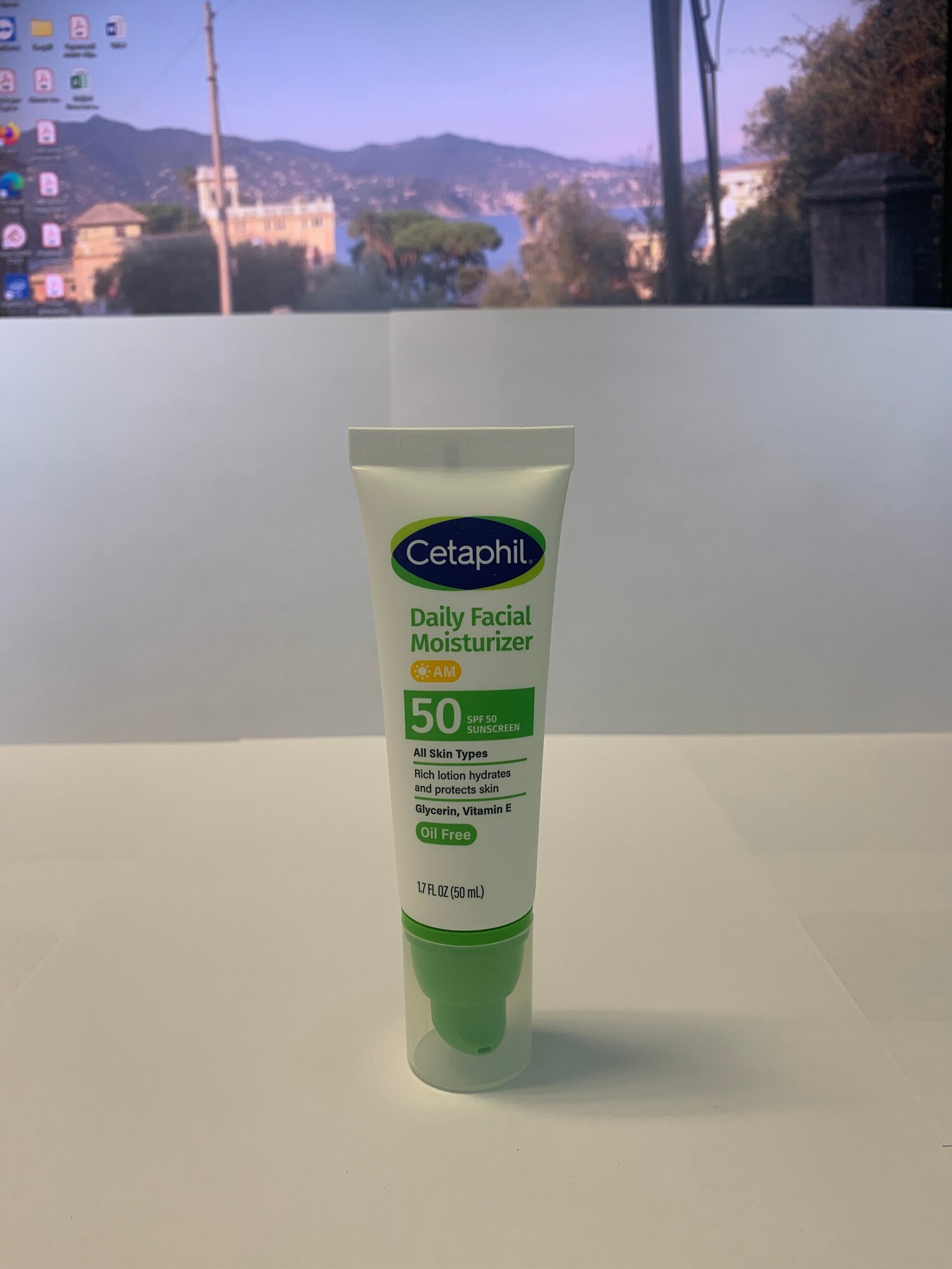 Cetaphil / Ежедневный увлажняющий крем для лица с SPF50+, 50 мл.