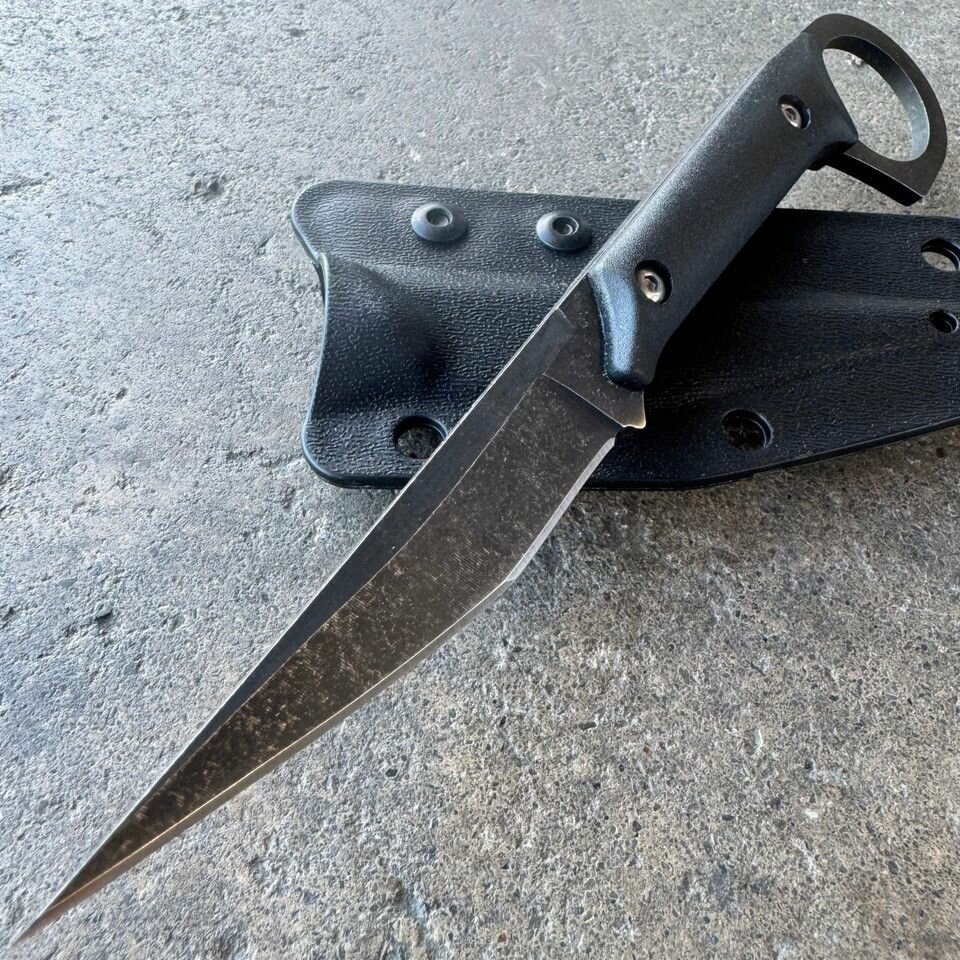 Нож туристический в ножнах kydex