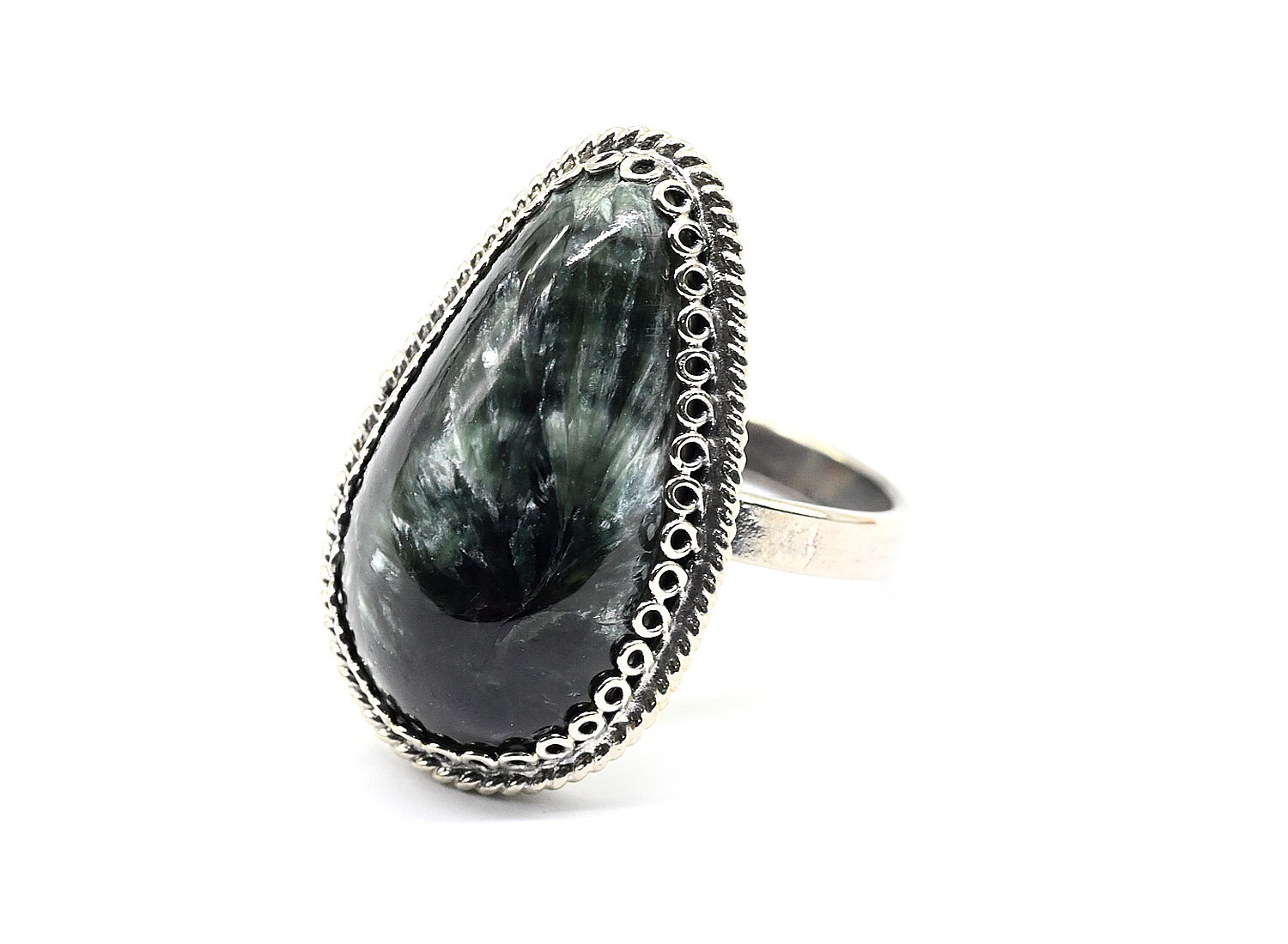 Кольцо, серафинит