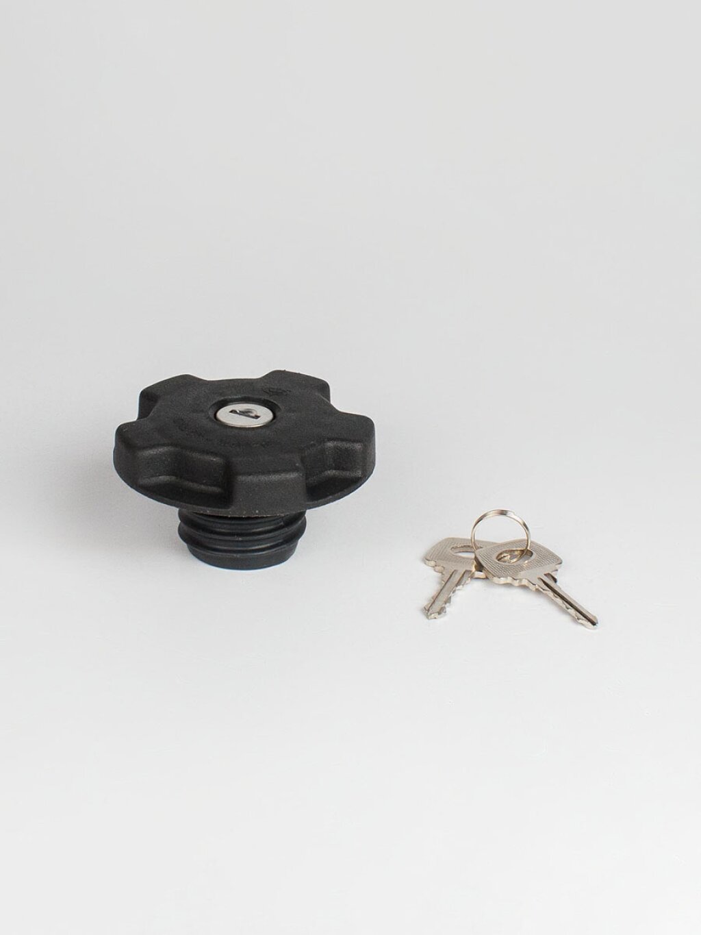 Крышка бензобака "Ока" (с ключом) "Гранд РиАл"