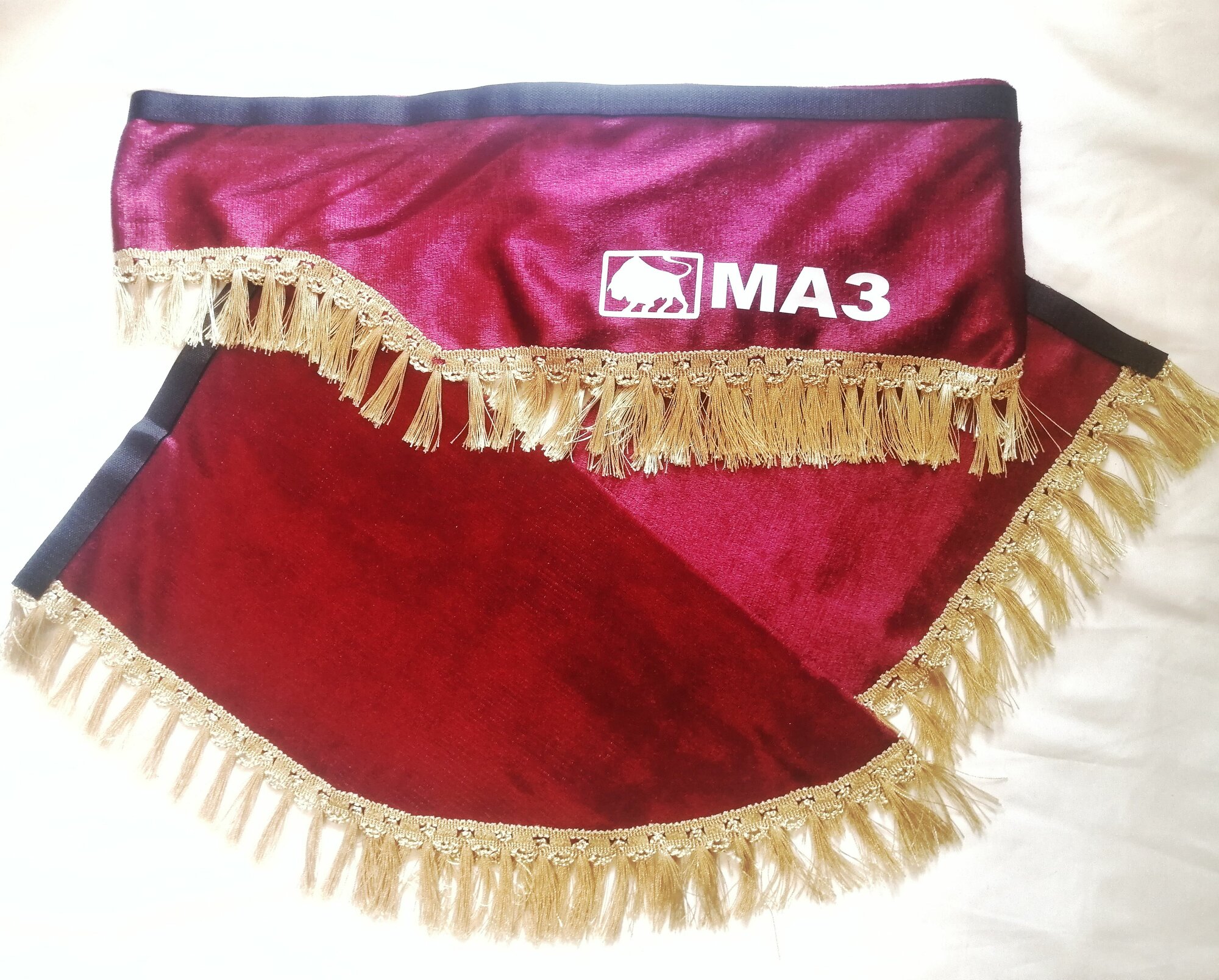 Ламбрекен для авто МАЗ на лобовое и боковые стекла, ширина 2.20м , бордовый с золотой бахромой