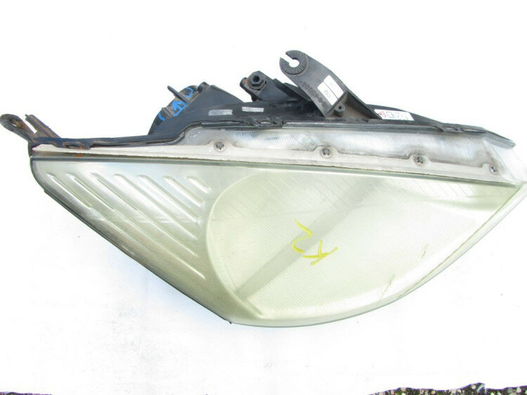 Фара правая YS4X13005RH YS4Z13008JC Форд Фокус 1 USA до 05г North America без задней крышки K-2