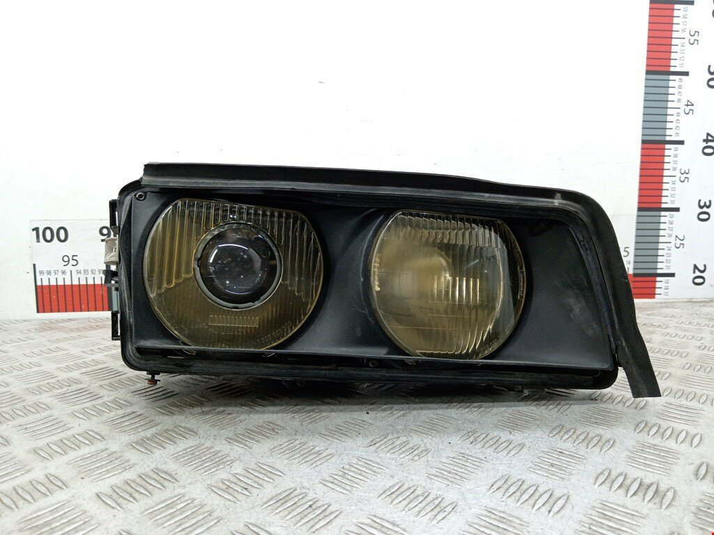 Фара правая BMW 7-Series (E38) 63128352022 арт. 2246438