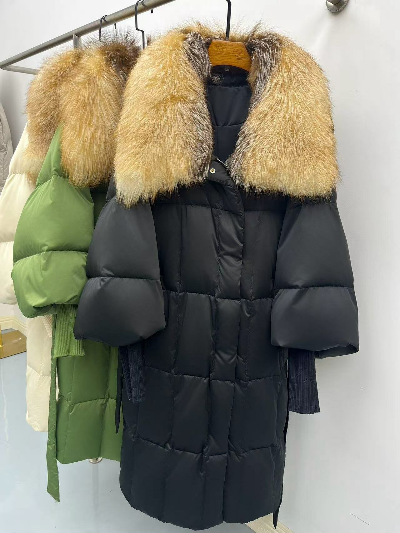 Зимняя новинка 2025 года, модный стильный пуховик, длинный, плотный, со шнуровкой, воротник из натурального меха лисы