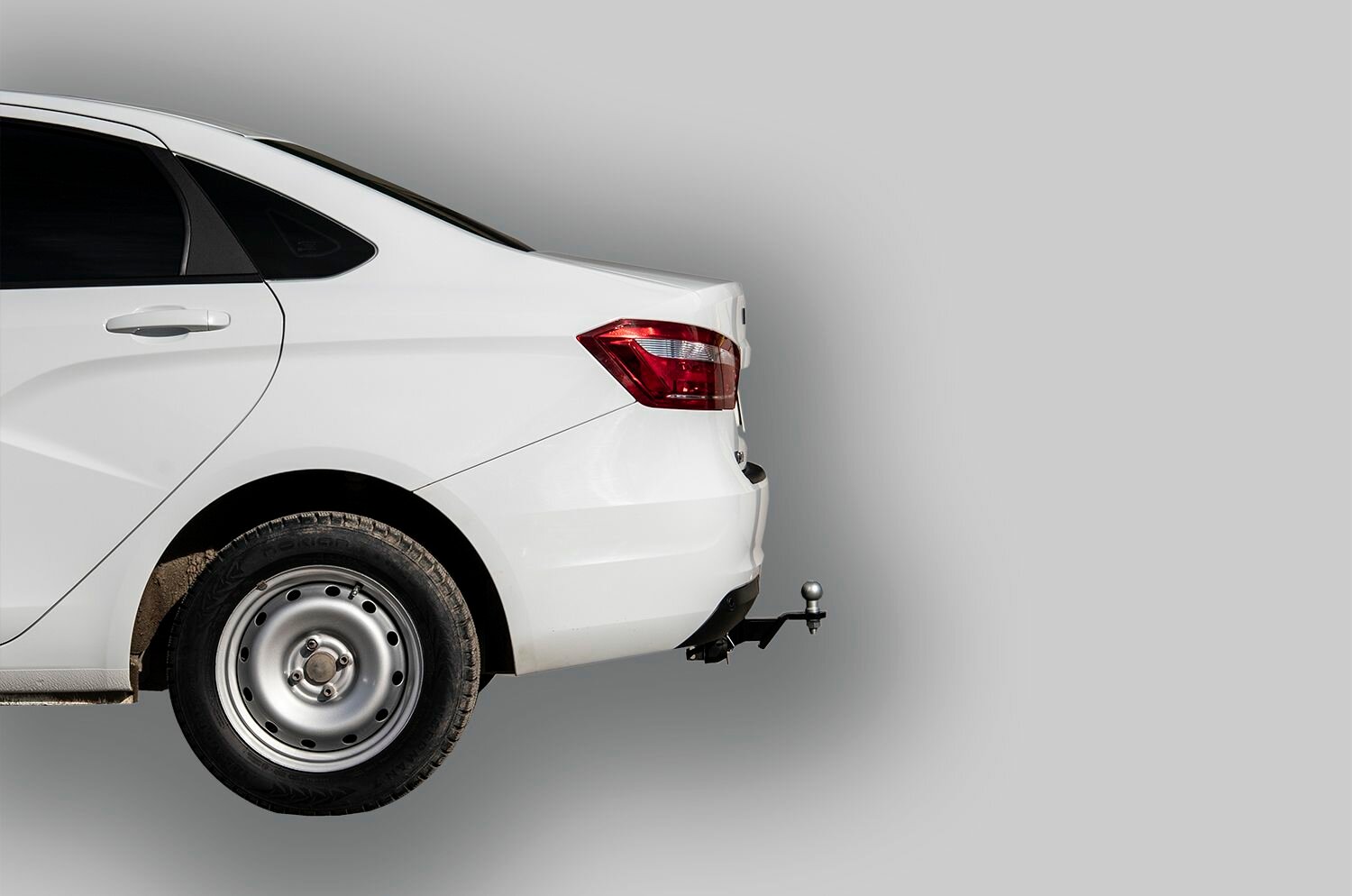 Фаркоп с унив. электрикой Smart для LADA VESTA (седан, универсал) ( ШАР вставка 50*50 ) арт. T-VAZ-41E