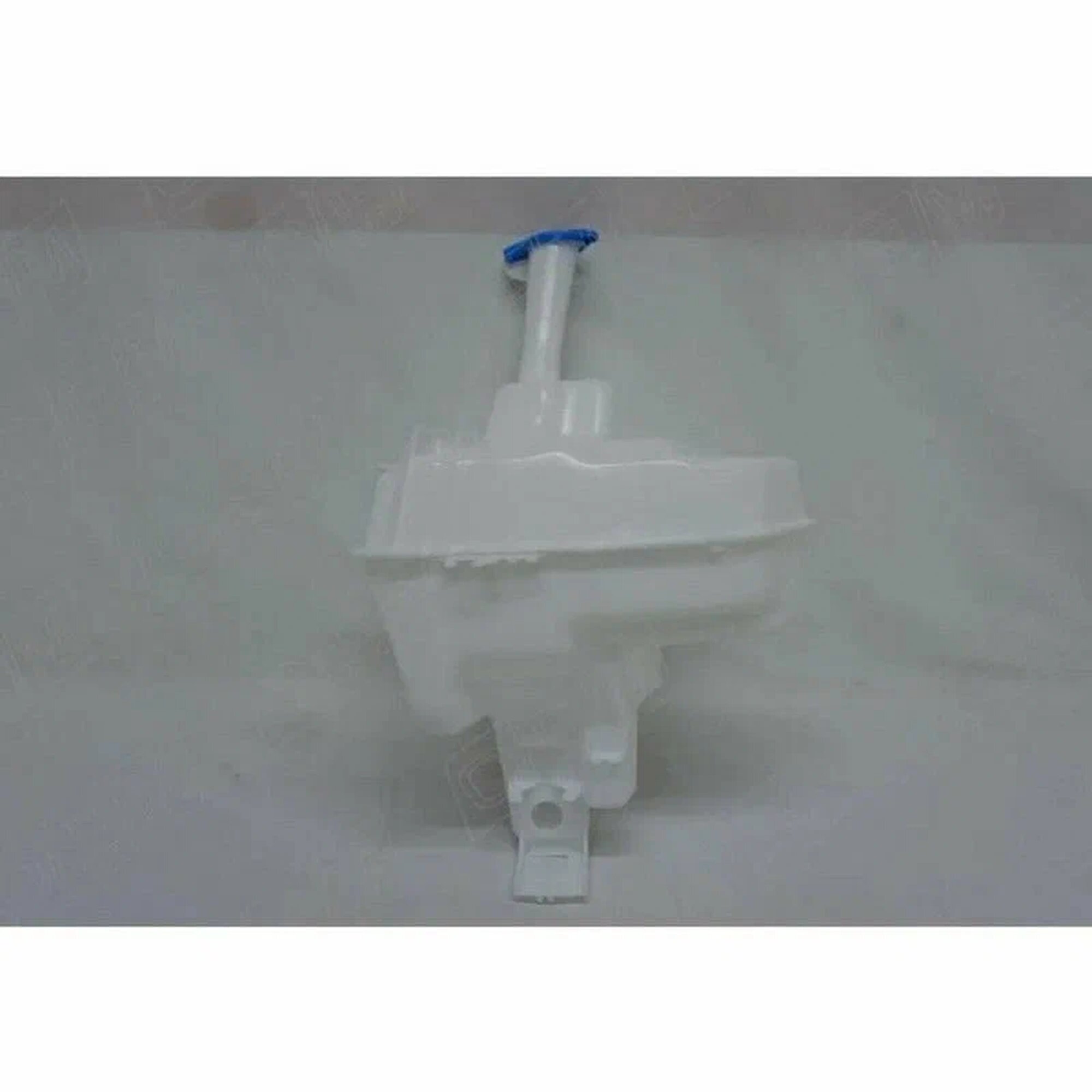 Бачок стеклоомывателя O.E.M OEM0003BO, для Hyundai Solaris, белый, пластик