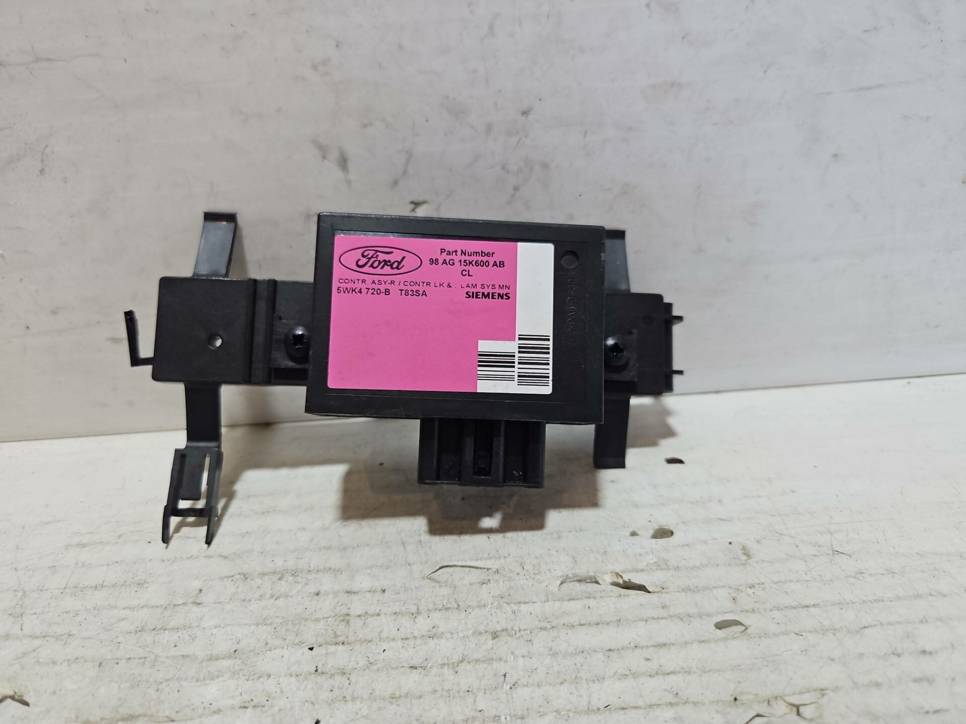 Блок иммобилайзера Ford Focus 2000 5WK4720B