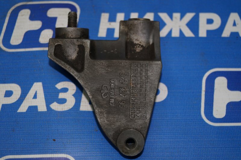 Кронштейн генератора Chevrolet Aveo T250 1.4 (F14D3) 2007 (б/у) 96426046