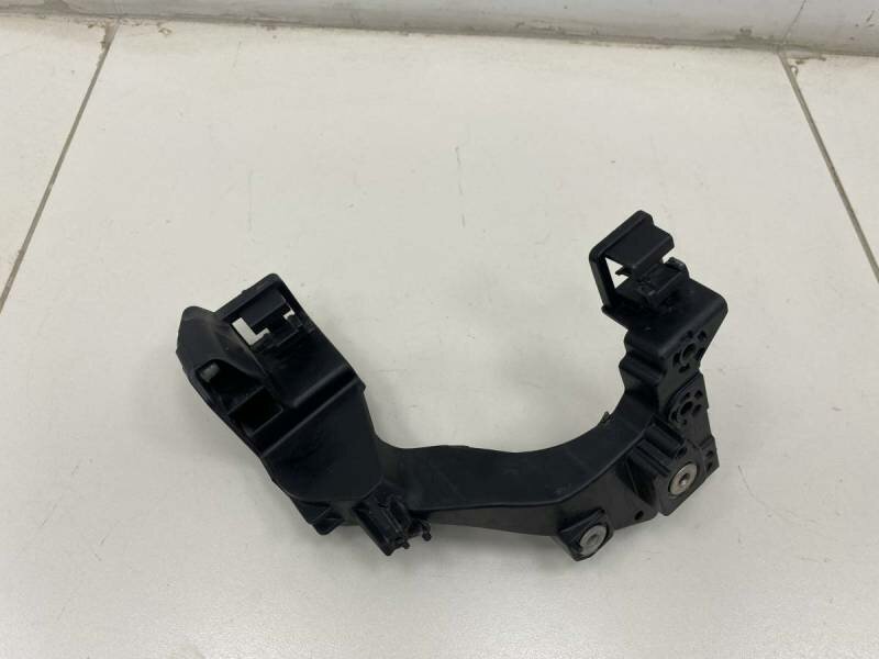 Кронштейн крепления фары Kia Ceed JD 2012-2018