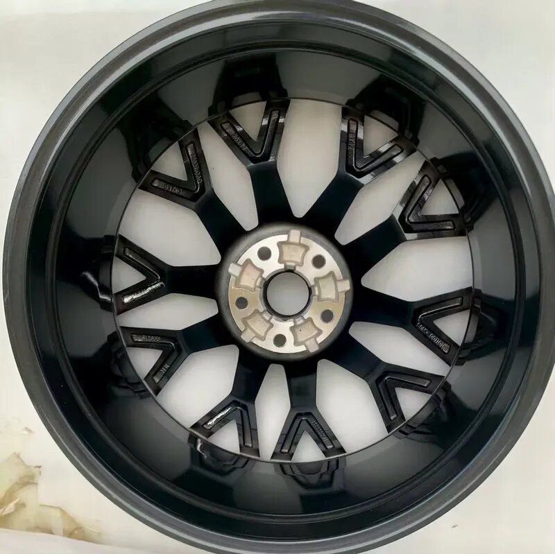 CHANGAN UNI-T&UNI-V&UNI-Z Колесный диск Сборный 20x8" PCD5х114.3 ET42 D60.1